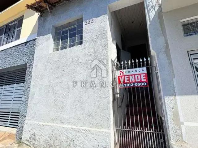Casa / Sobrado para Venda em Jacareí/SP Centro 3 Quartos