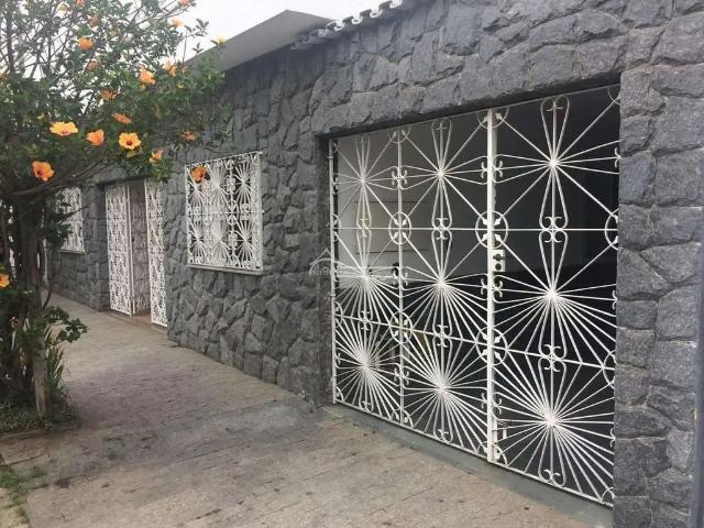Casa / Sobrado para Venda em Jacareí/SP Centro 3 Quartos