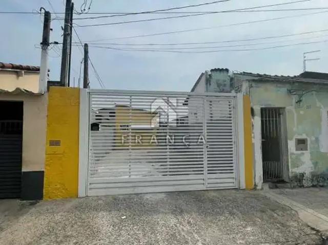 Casa / Sobrado para Venda em Jacareí/SP Centro 3 Quartos