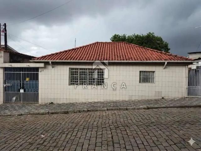 Casa / Sobrado para Venda em Jacareí/SP Centro 3 Quartos