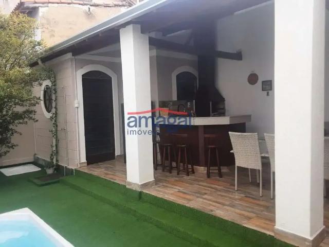 Casa / Sobrado para Venda em Jacareí/SP Centro 3 Quartos