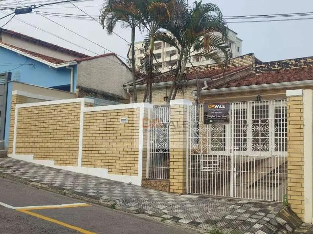 Casa / Sobrado para Venda em Jacareí/SP Centro 3 Quartos