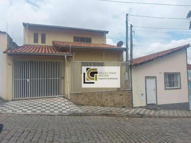 Casa / Sobrado para Venda em Jacareí/SP Centro 3 Quartos
