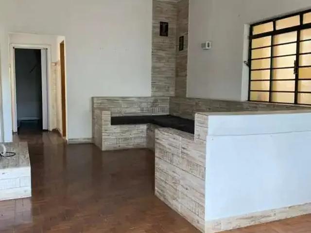 Casa / Sobrado para Venda em Jacareí/SP Centro 3 Quartos