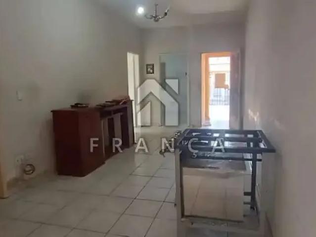 Casa / Sobrado para Venda em Jacareí/SP Centro 3 Quartos