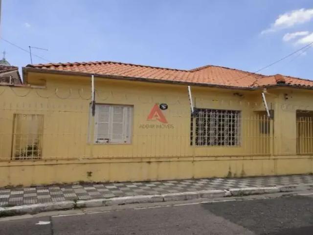 Casa / Sobrado para Venda em Jacareí/SP Centro 3 Quartos