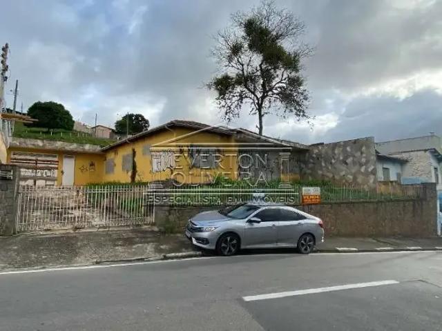 Casa / Sobrado para Venda em Jacareí/SP Centro 4 Quartos