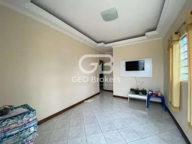 Casa / Sobrado para Venda em Jacareí/SP Centro 4 Quartos