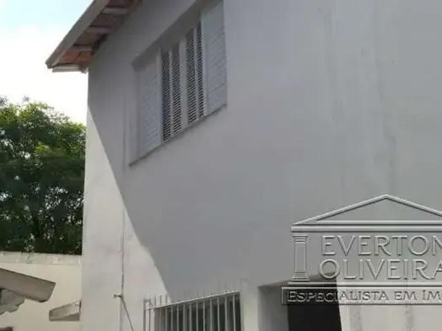 Casa / Sobrado para Venda em Jacareí/SP Centro 4 Quartos