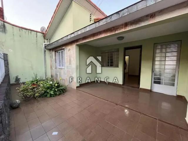 Casa / Sobrado para Venda em Jacareí/SP Centro 4 Quartos