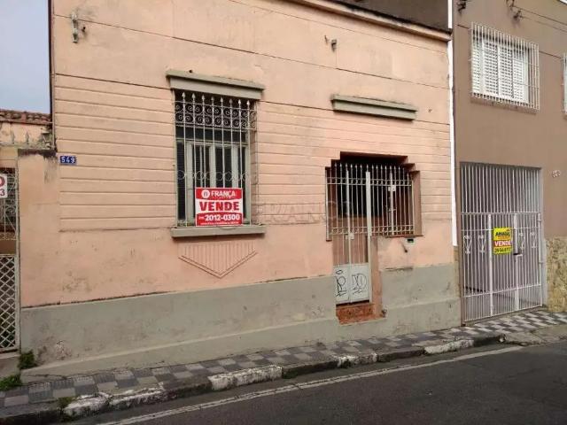 Casa / Sobrado para Venda em Jacareí/SP Centro 4 Quartos