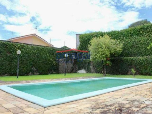 Casa / Sobrado para Venda em Jacareí/SP Centro 5 Quartos