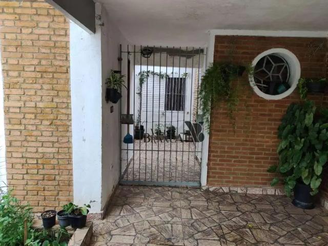 Casa / Sobrado para Venda em Jacareí/SP Centro 5 Quartos