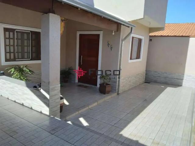 Casa / Sobrado para Venda em Jacareí/SP Centro 5 Quartos
