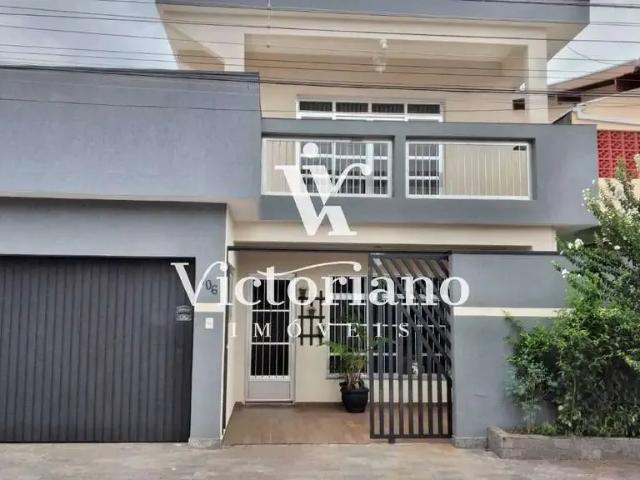 Casa / Sobrado para Venda em Jacareí/SP Cidade Jardim 4 Quartos