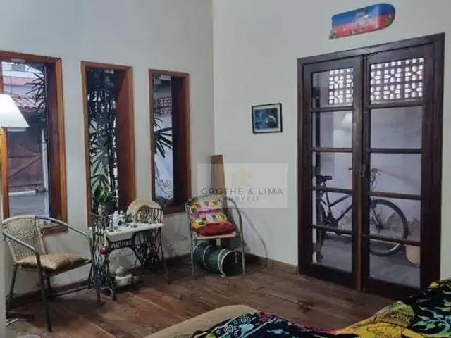 Casa / Sobrado para Venda em Jacareí/SP Cidade Jardim 4 Quartos
