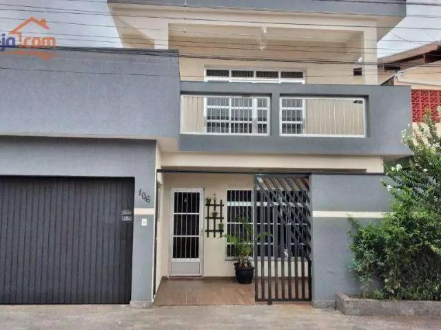 Casa / Sobrado para Venda em Jacareí/SP Cidade Jardim 4 Quartos