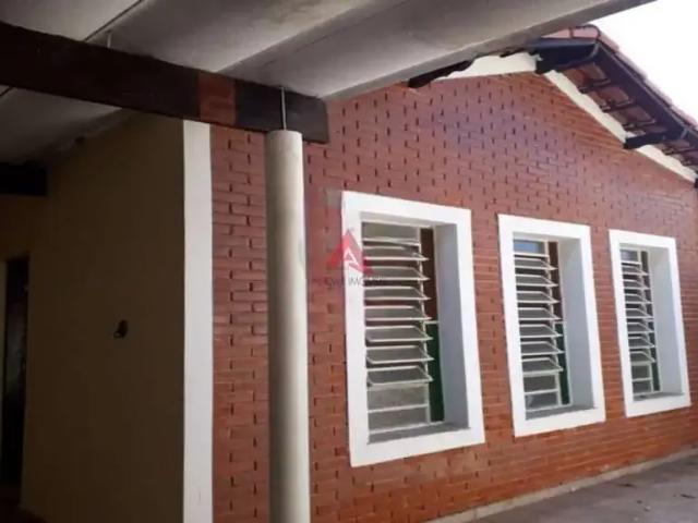 Casa / Sobrado para Venda em Jacareí/SP Cidade Jardim 5 Quartos
