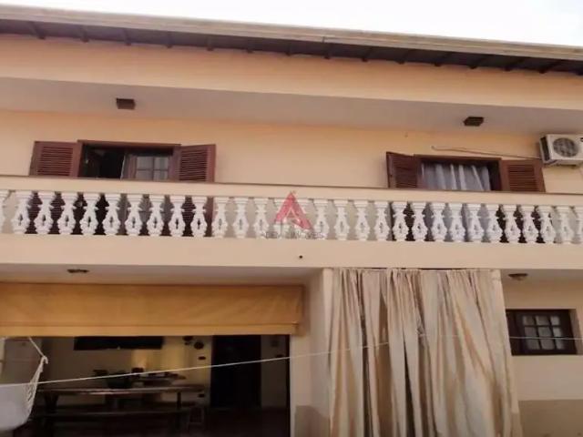Casa / Sobrado para Venda em Jacareí/SP Cidade Jardim 6 Quartos