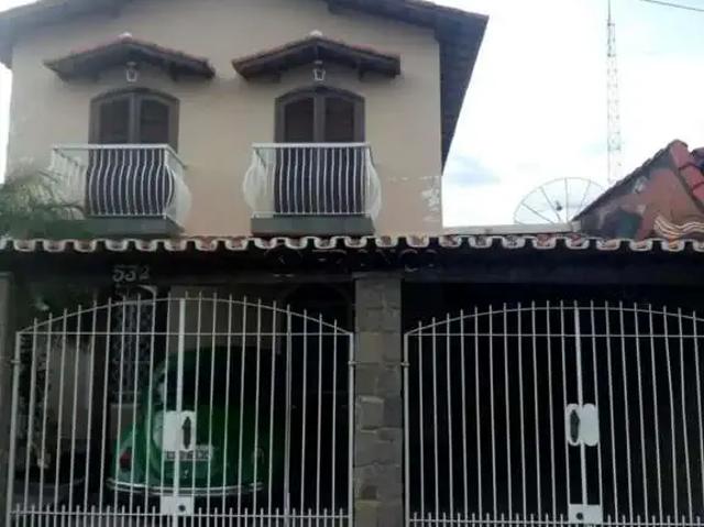Casa / Sobrado para Venda em Jacareí/SP Cidade Jardim 3 Quartos
