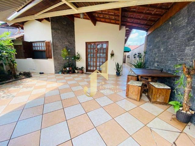 Casa / Sobrado para Venda em Jacareí/SP Cidade Jardim 3 Quartos
