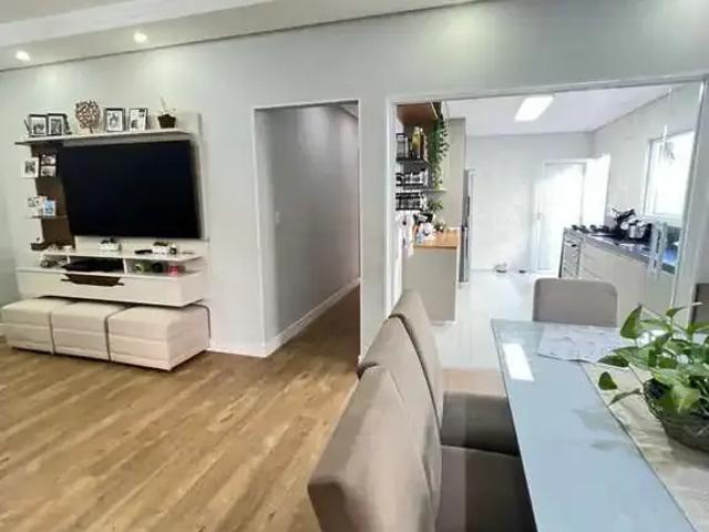Casa / Sobrado para Venda em Jacareí/SP Cidade Jardim 3 Quartos