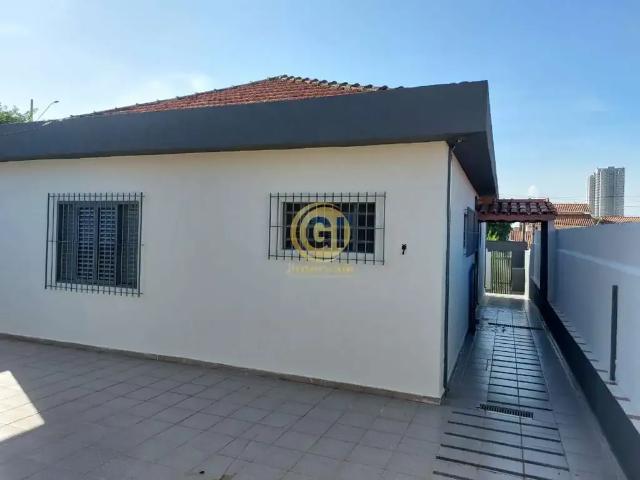 Casa / Sobrado para Venda em Jacareí/SP Cidade Jardim 3 Quartos
