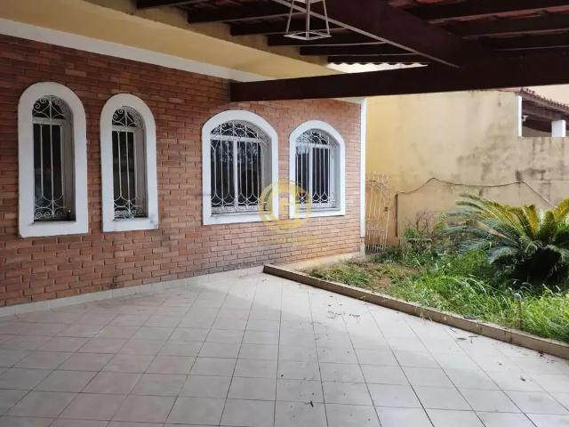Casa / Sobrado para Venda em Jacareí/SP Cidade Jardim 3 Quartos