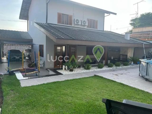 Casa / Sobrado para Venda em Jacareí/SP Cidade Jardim 3 Quartos