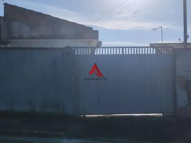 Casa / Sobrado para Venda em Jacareí/SP Cidade Salvador 2 Quartos