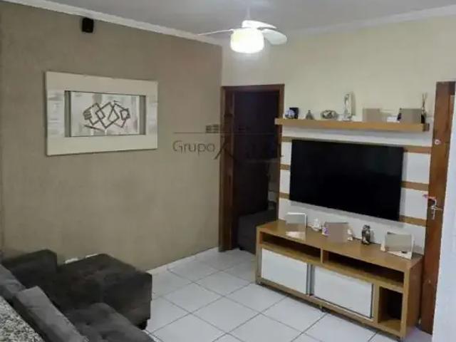 Casa / Sobrado para Venda em Jacareí/SP Cidade Salvador 2 Quartos