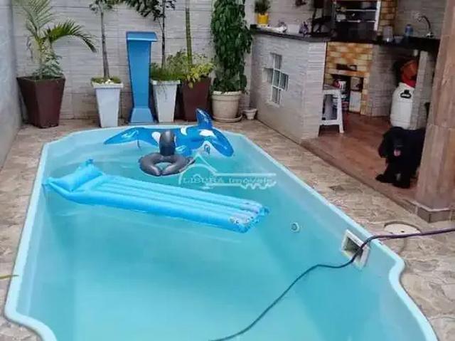 Casa / Sobrado para Venda em Jacareí/SP Cidade Salvador 2 Quartos