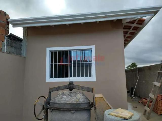 Casa / Sobrado para Venda em Jacareí/SP Cidade Salvador 2 Quartos