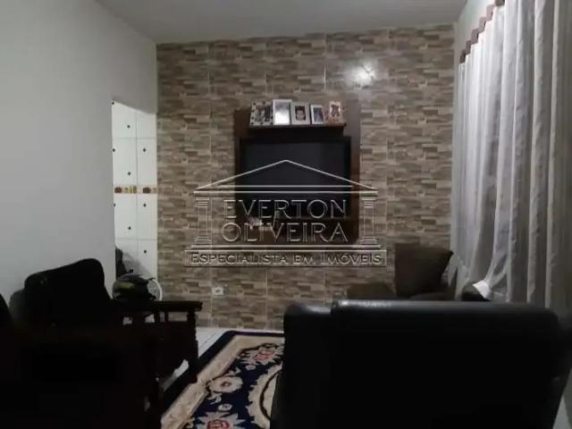 Casa / Sobrado para Venda em Jacareí/SP Cidade Salvador 3 Quartos