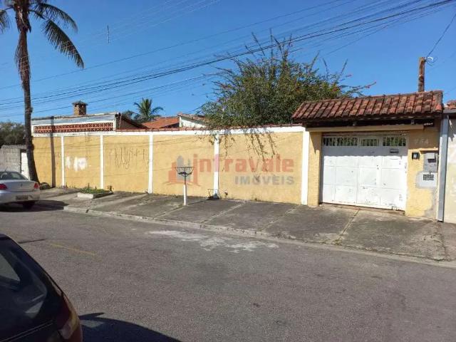 Casa / Sobrado para Venda em Jacareí/SP Cidade Salvador 3 Quartos