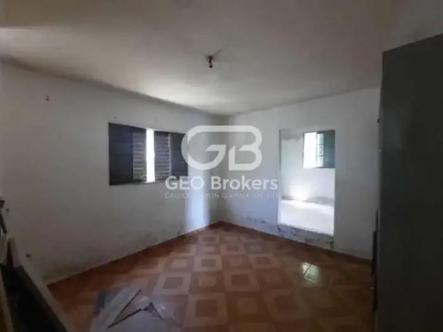 Casa / Sobrado para Venda em Jacareí/SP Cidade Salvador 3 Quartos