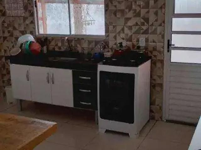 Casa / Sobrado para Venda em Jacareí/SP Cidade Salvador 3 Quartos