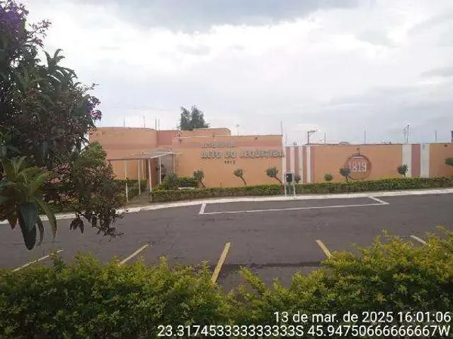 Casa / Sobrado para Venda em Jacareí/SP Bairro do Colonia 2 Quartos