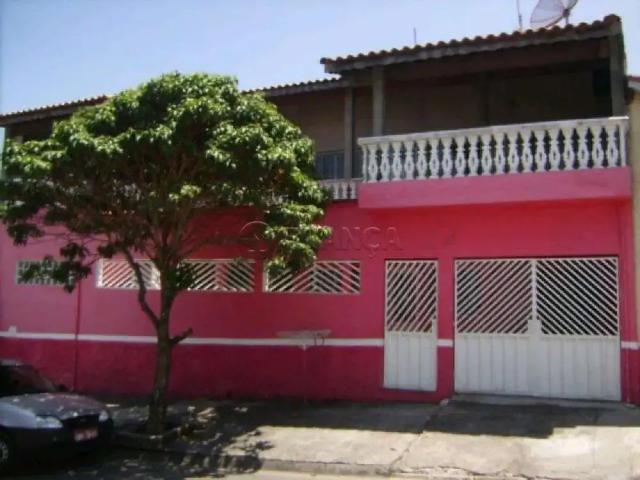 Casa / Sobrado para Venda em Jacareí/SP Bandeira Branca 4 Quartos