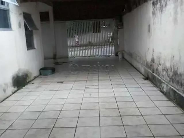 Casa / Sobrado para Venda em Jacareí/SP Jardim Maria Amélia 4 Quartos