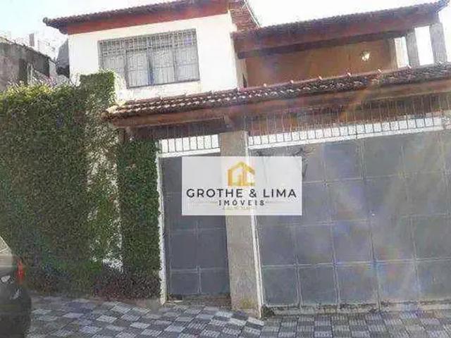 Casa / Sobrado para Venda em Jacareí/SP Jardim Maria Amélia 4 Quartos