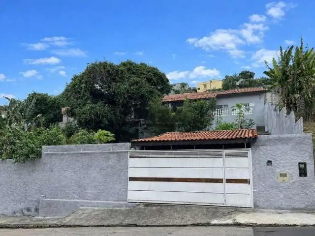 Casa / Sobrado para Venda em Jacareí/SP Jardim Maria Amélia 2 Quartos