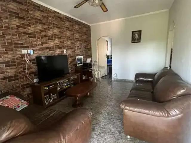 Casa / Sobrado para Venda em Jacareí/SP Jardim Maria Amélia 3 Quartos