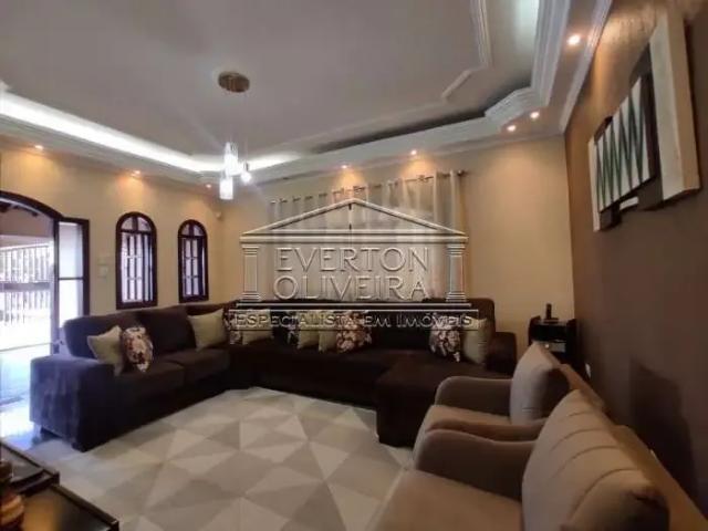 Casa / Sobrado para Venda em Jacareí/SP Jardim Maria Amélia 3 Quartos