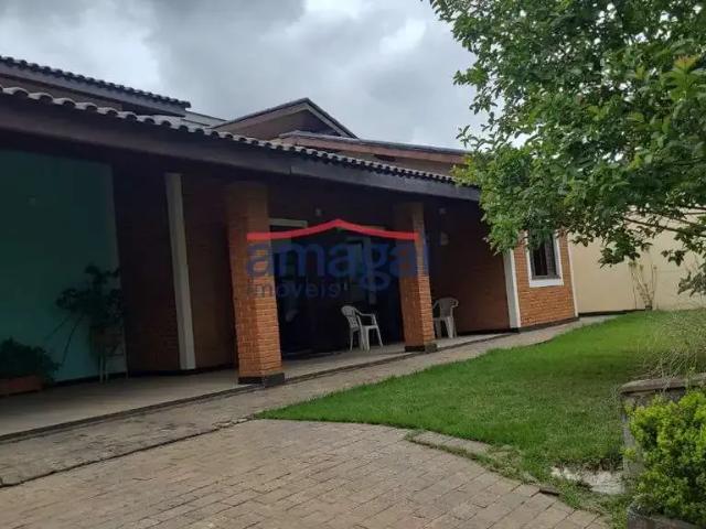 Casa / Sobrado para Venda em Jacareí/SP Jardim Altos de Santana I 3 Quartos
