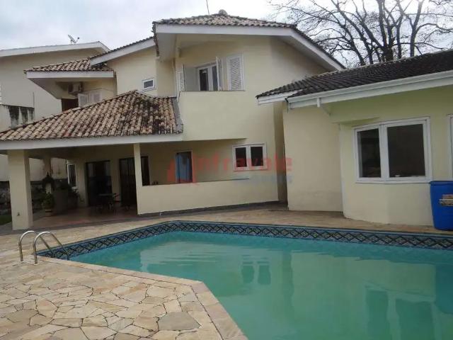 Casa / Sobrado para Venda em Jacareí/SP Jardim América 4 Quartos