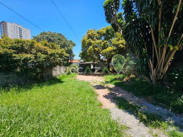 Casa / Sobrado para Venda em Jacareí/SP Jardim Califórnia 3 Quartos
