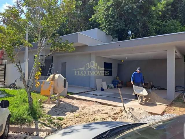 Casa / Sobrado para Venda em Jacareí/SP Jardim Central Park 2 Quartos