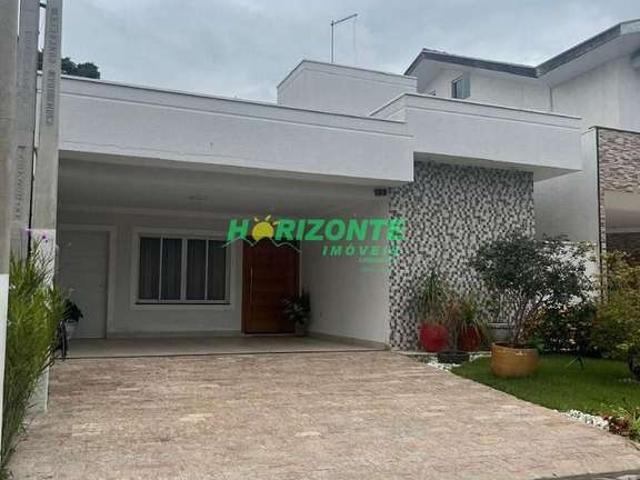 Casa / Sobrado para Venda em Jacareí/SP Jardim Crystal Park 3 Quartos