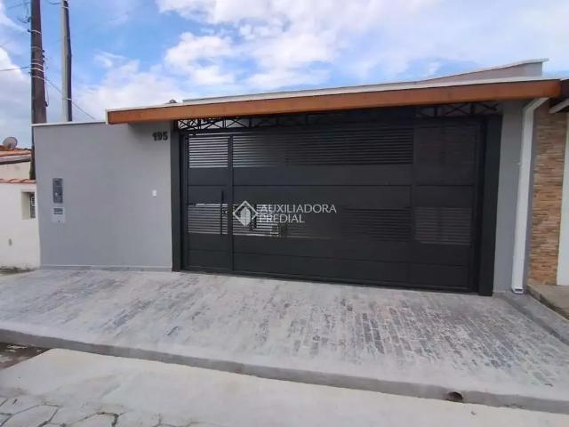 Casa / Sobrado para Venda em Jacareí/SP Jardim das Indústrias 3 Quartos